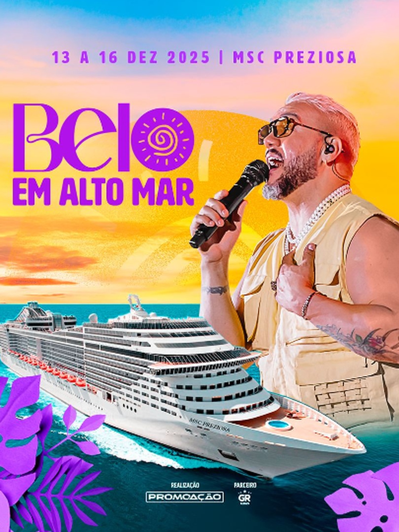 Navio Belo em alto Mar